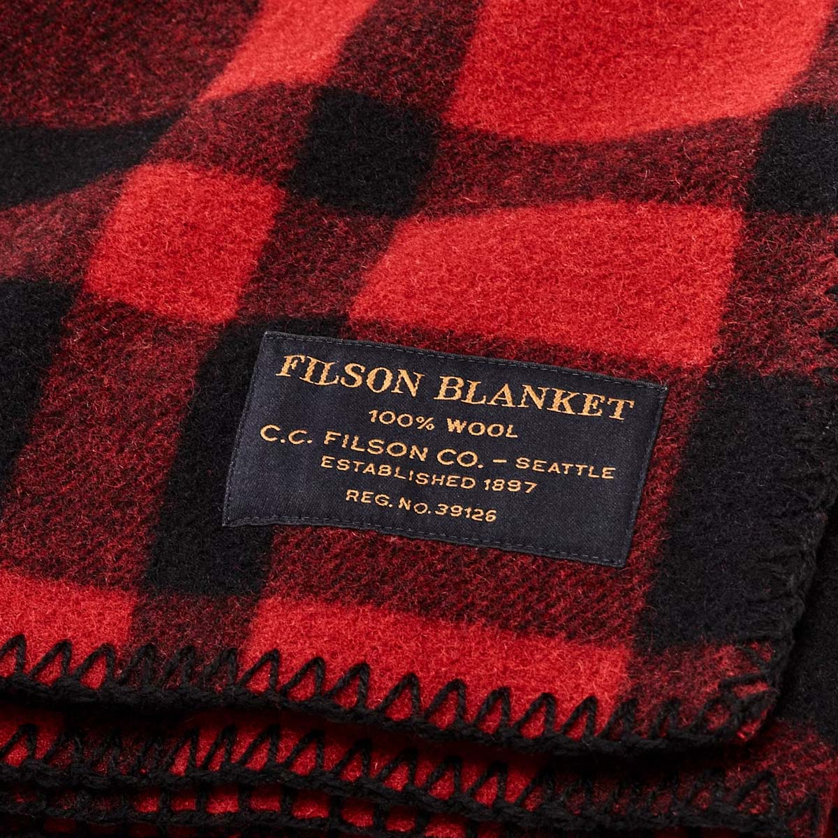 Filson MacKinaw Blanket Red/Black Heritage Plaid, warm, soft blanket ...