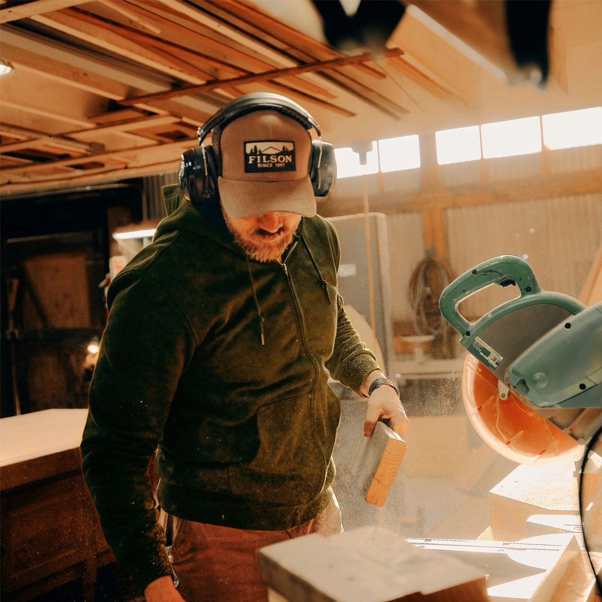 Filson Prospector Full Zip Hoodie Dark Olive, a cool-weather staple ...