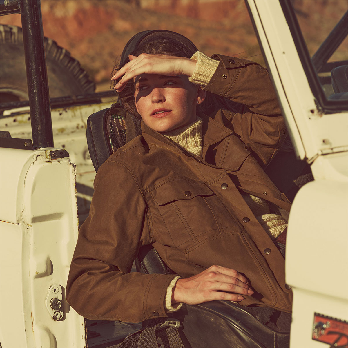 Filson Women's Short Lined Cruiser Dark Tan